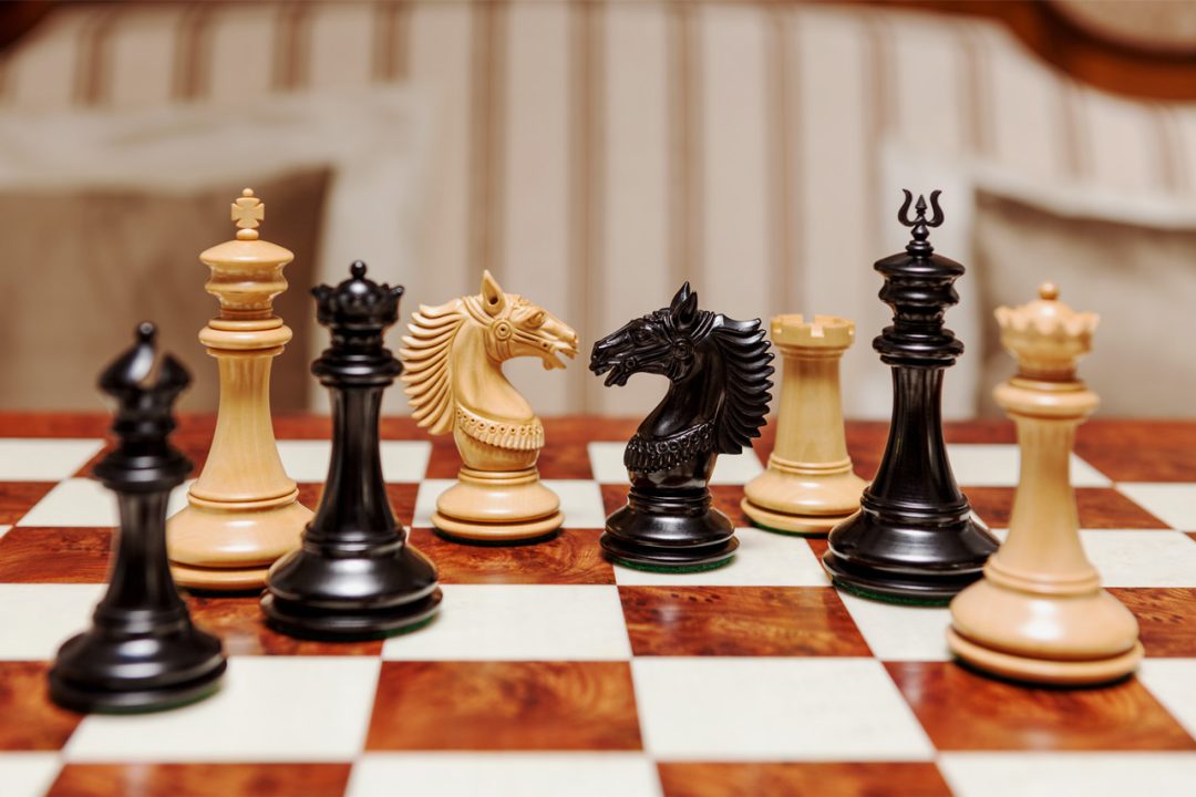 Apollo 4.4" Luxury Chess Pieces in Ebony / Padauk / Boxwood