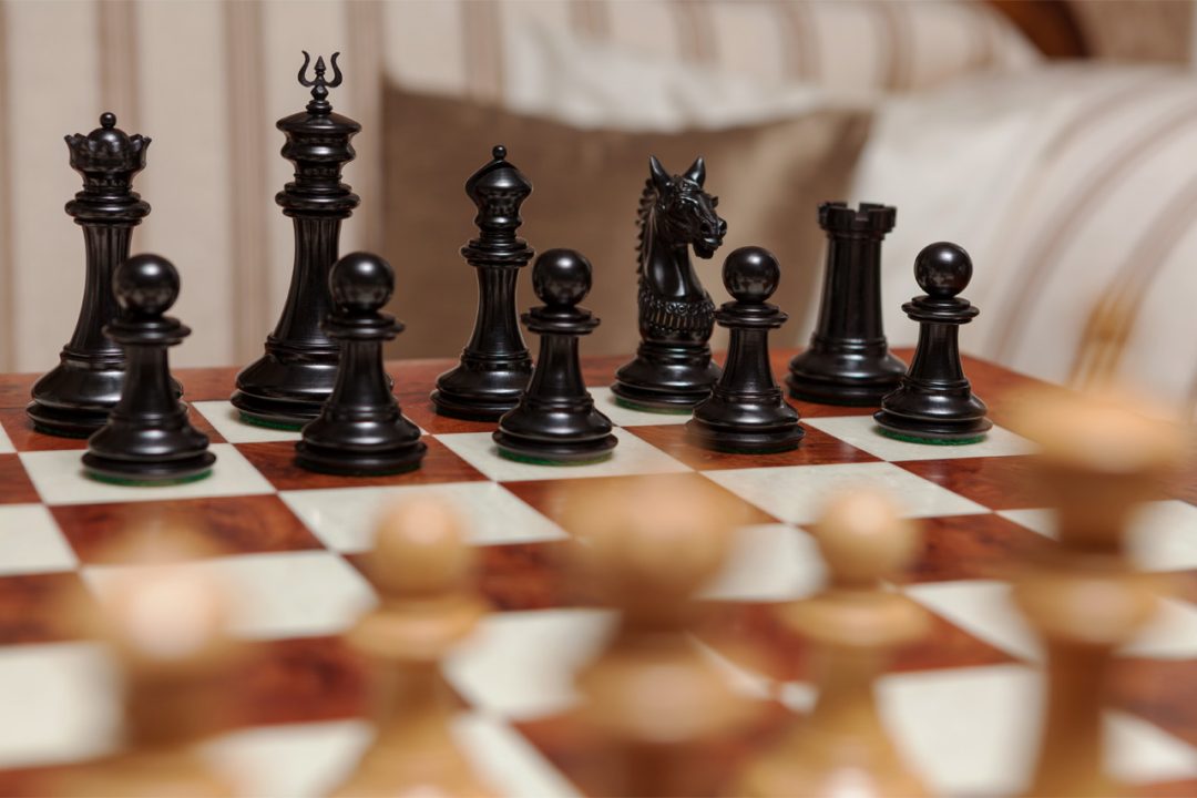 Apollo 4.4" Luxury Chess Pieces in Ebony / Padauk / Boxwood
